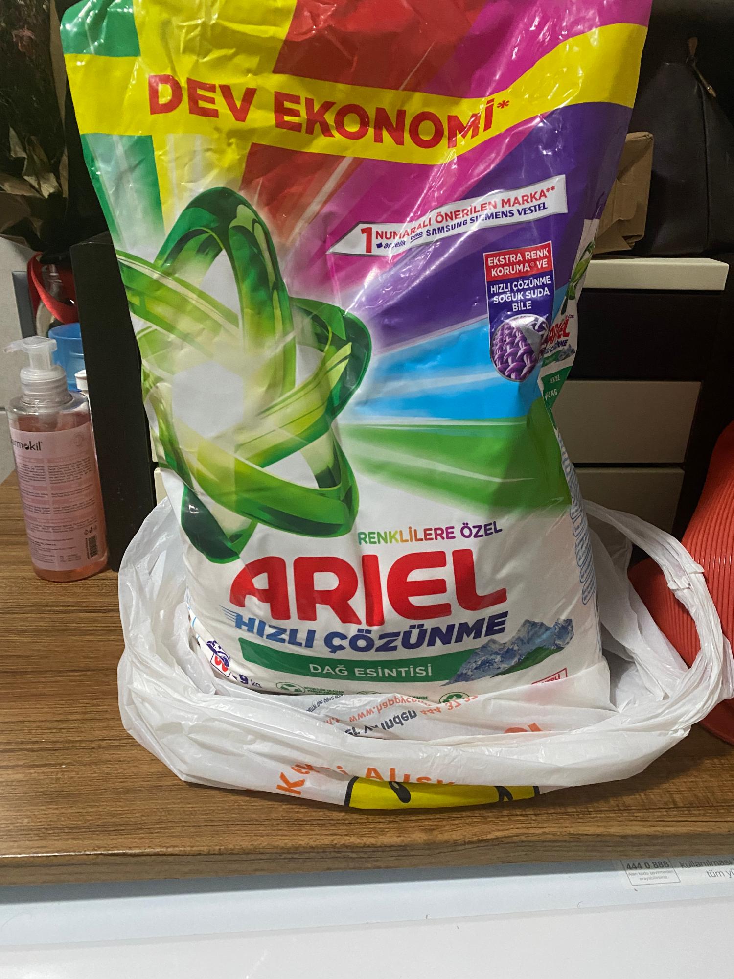 Ariel Deterjan Ariel Çamaşır Deterjanı Leke Çıkarmıyor - Şikayetvar
