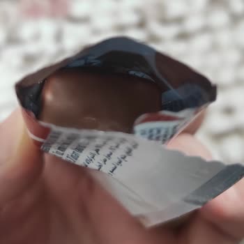 Torku Paket İçinden Miniki Nuga Mini Çikolatanın Ambalajı Açık Çıktı ...
