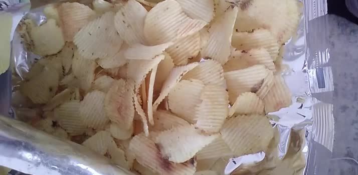 BİM BİM Market Cips İçinden Çıkan Siyah Lekeli Patatesler - Şikayetvar