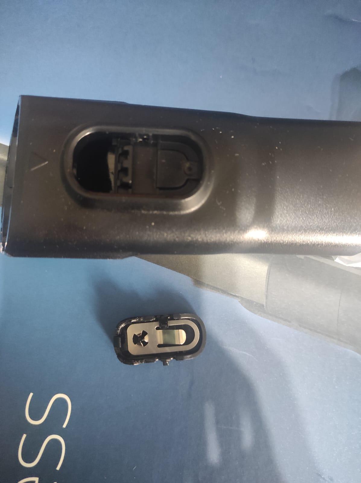 Philips Fail to Address Broken XC8049/01 Vertical Vacuum Cleaner - Xolvie