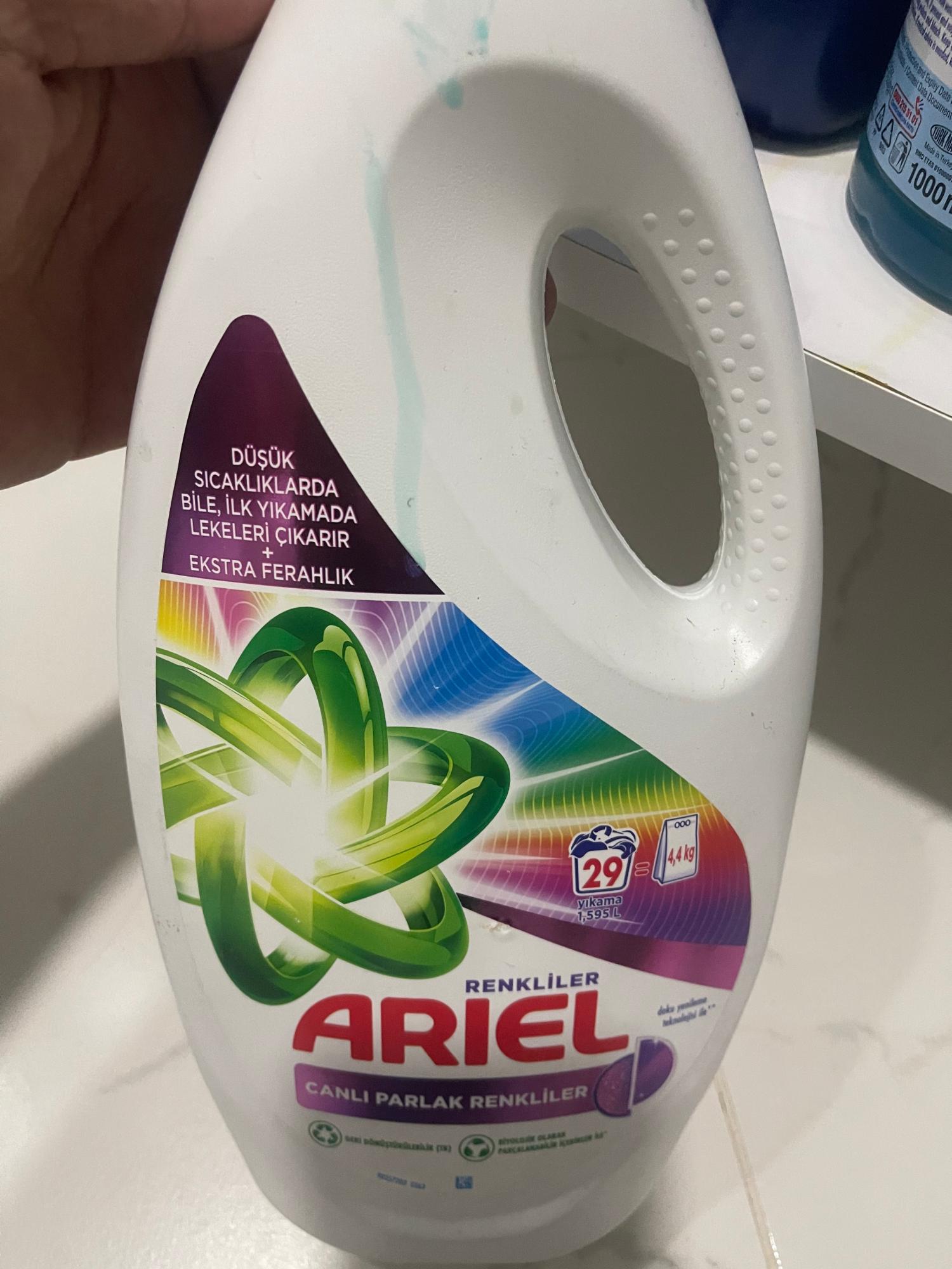 Ariel Deterjan Markasının Sıvı Deterjanları Kıyafetleri Temizlemiyor Ve ...