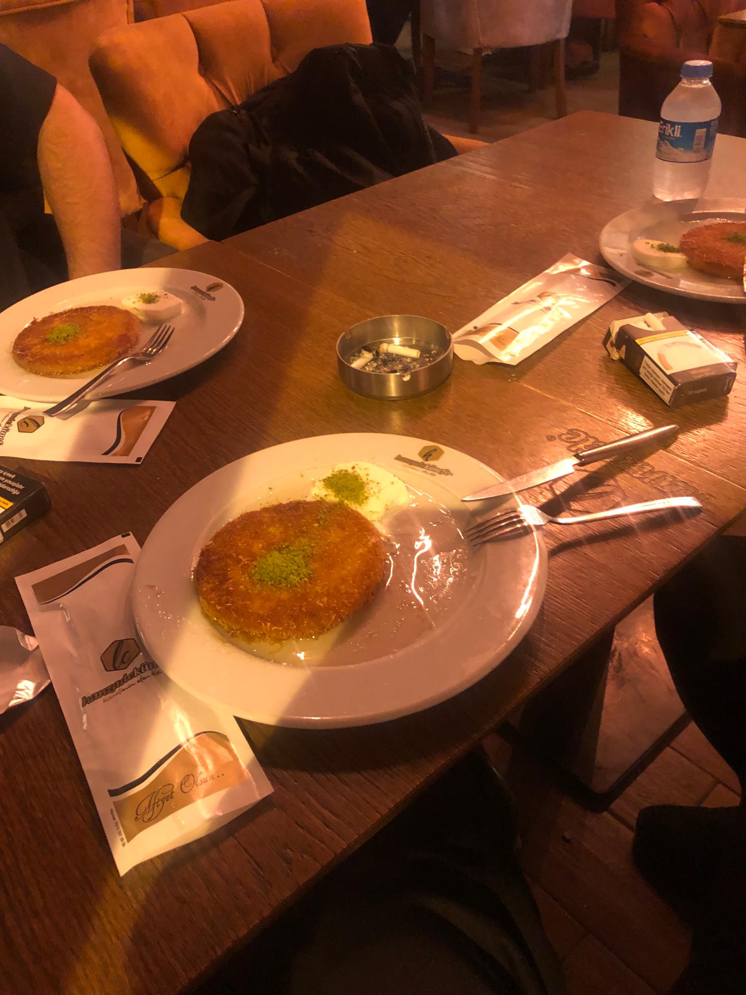 Hanzade Künefe Garson Hizmeti Ve Menü Eksikliği - Şikayetvar