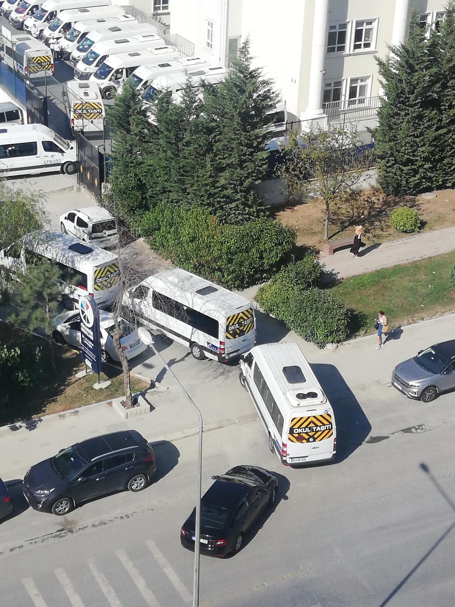 Çözüldü: Bilfen Okulları Bilfen Servis Araçları - Şikayetvar