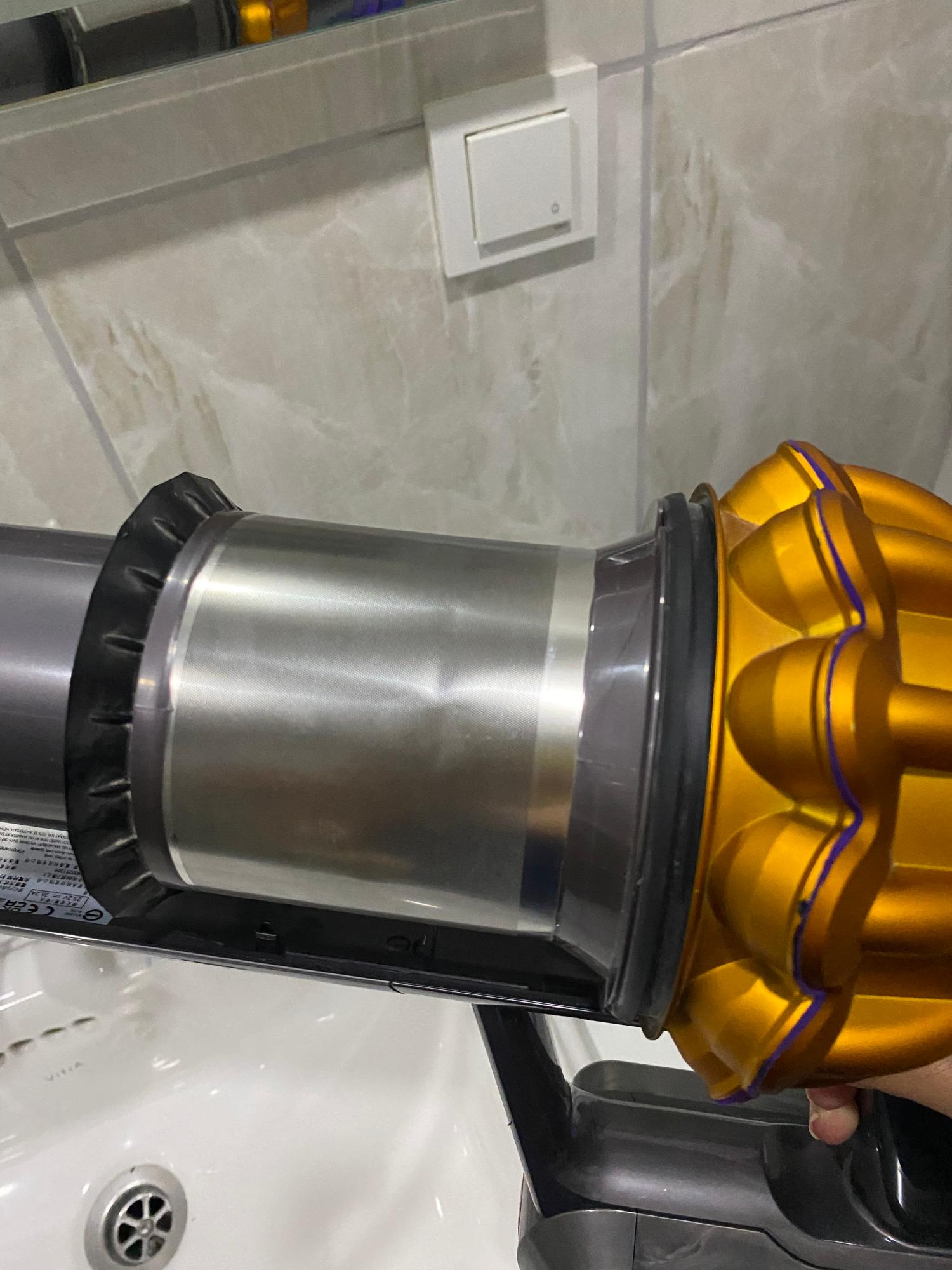 Dyson Vacuums Deteriorate Disappointingly in Only 1.5 Years - Xolvie