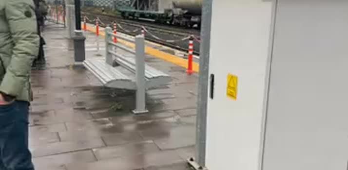 YHT | Yüksek Hızlı Tren Devlet Demiryolları Hızlı Tren Hattında Peron ...