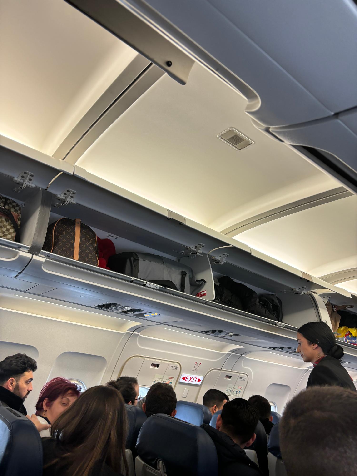 Anadolu Jetin Kabin Tipi Valizleri Kabine Almaması - Şikayetvar