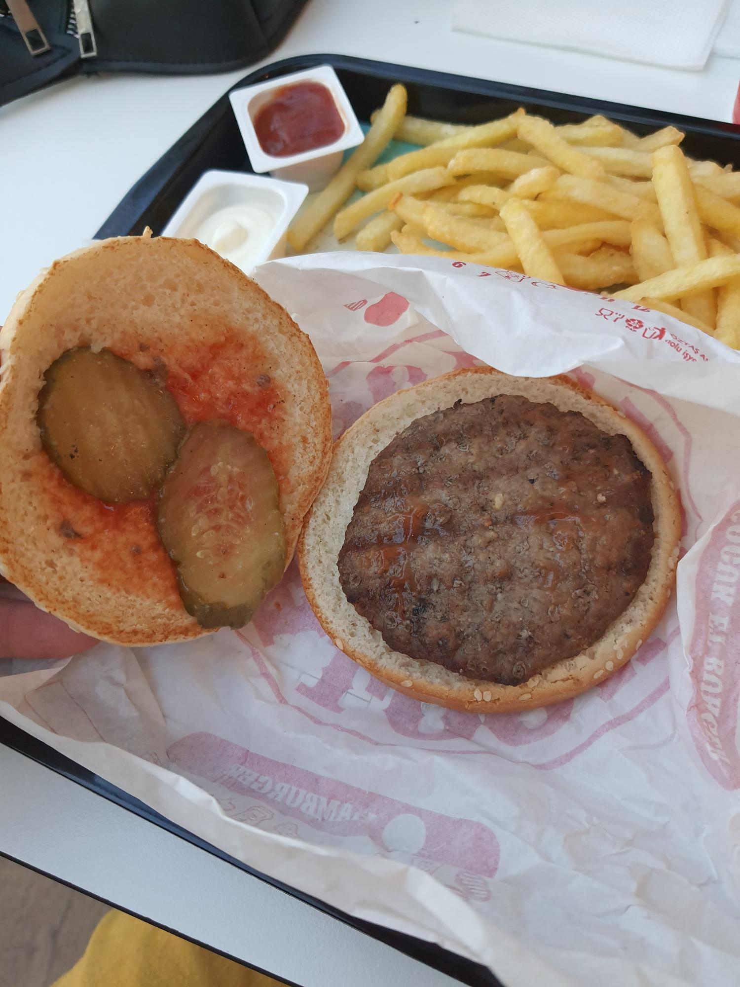 Saloon Burger 104 TL'lik Burger Menü Hayal Kırıklığı - Şikayetvar