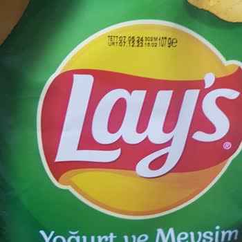 Lays Cipsine Yapışmış Ne Olduğu Belirsiz Nesne - Şikayetvar