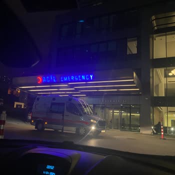 Avrasya Hospital Acil Servis Saçmalığı - Şikayetvar