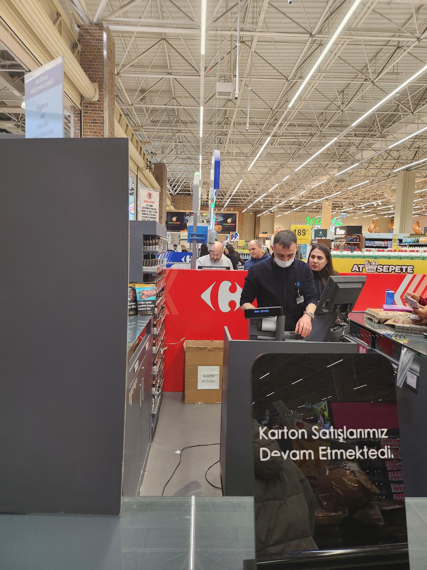 CarrefourSA Carrefour SA Çalışanının Kötü Üslubu - Şikayetvar