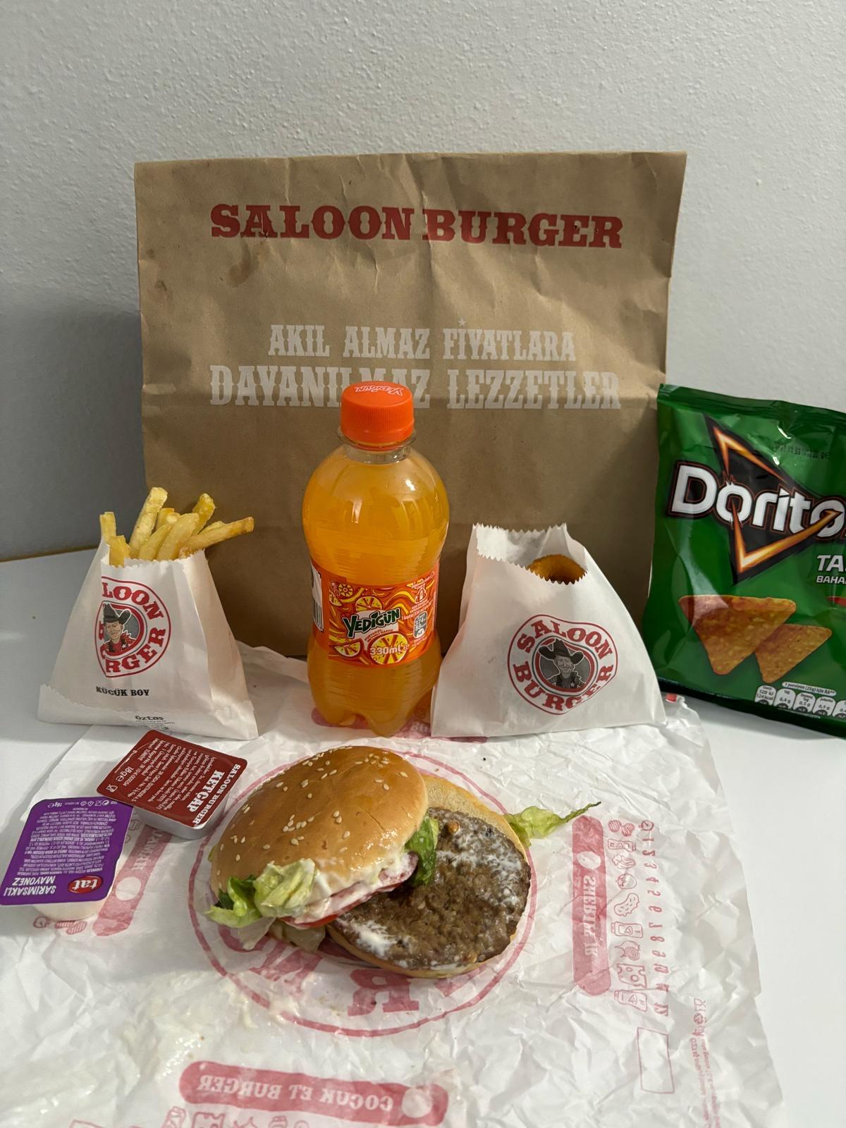 3 Seferdir Eksik Ürün Gönderen Saloon Burger // İlgi Hiç Yok - Şikayetvar