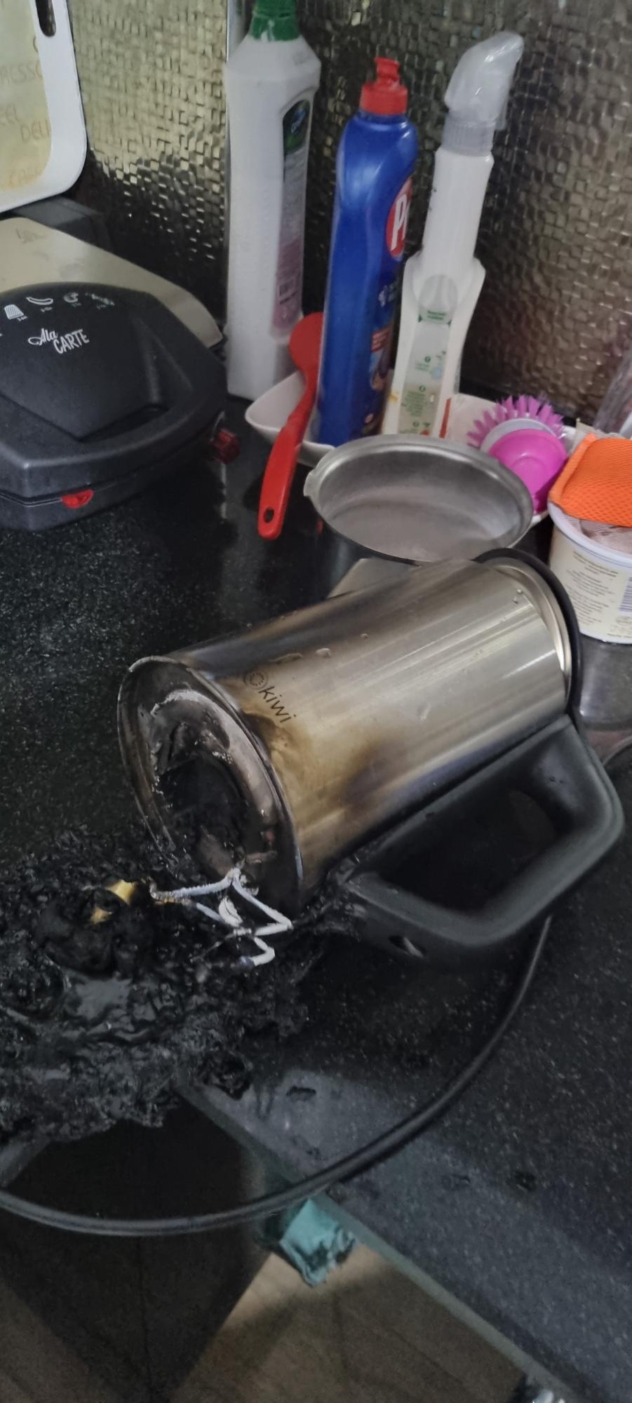 Kiwi Home Kiwi Kettle Alev Aldı - Şikayetvar