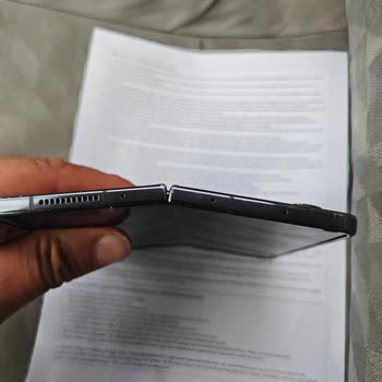 Samsung Galaxy Z Fold 4 Internal Screen Defect: Warranty Denied - Xolvie