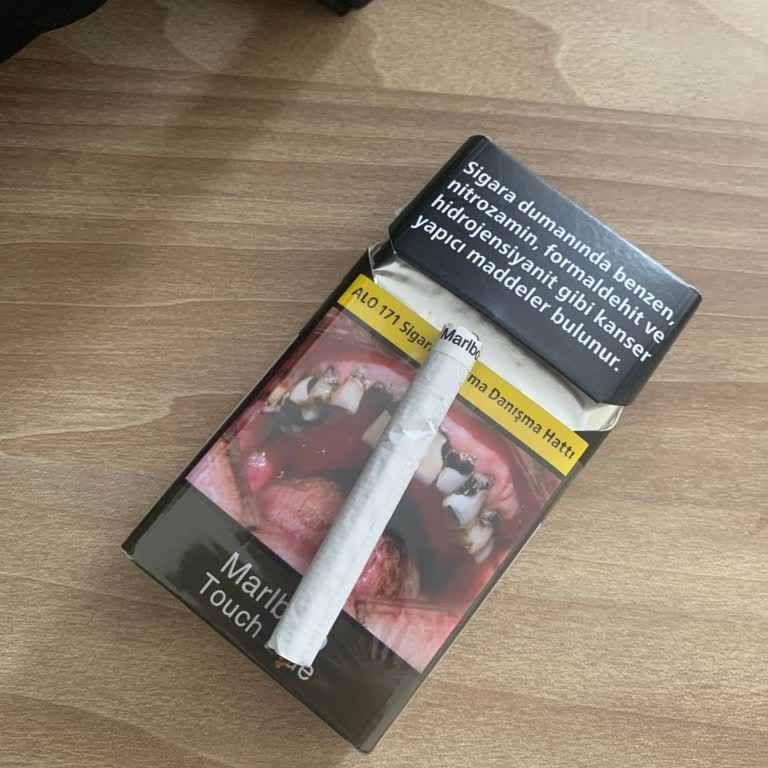 Marlboro Touch Blue İçinden Çıkan Sert Cisimler - Şikayetvar