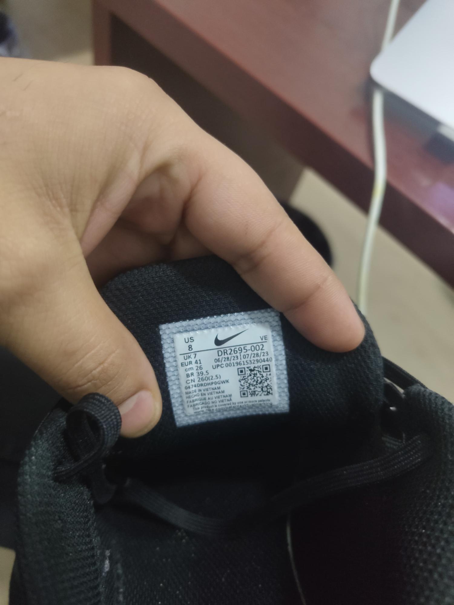 Nike Ayakkabının Bu Modeli Kızak Gibi Kayıyor - Şikayetvar