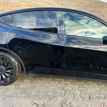 Tesla Paint Peeling and Bad Warranty Coverage - Xolvie