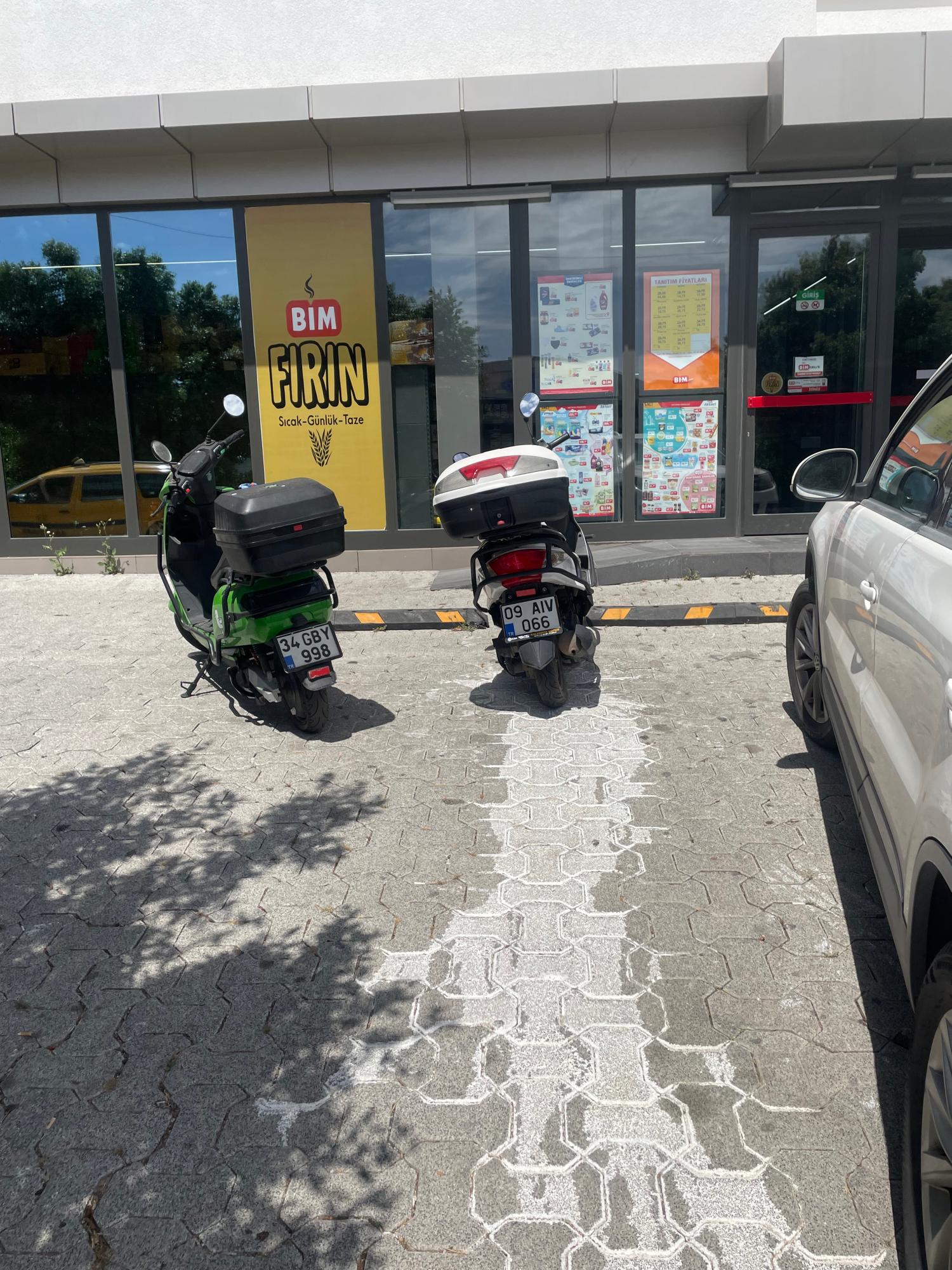 Bodrum Belediyesi Gümbet BİM Market Önü - Şikayetvar