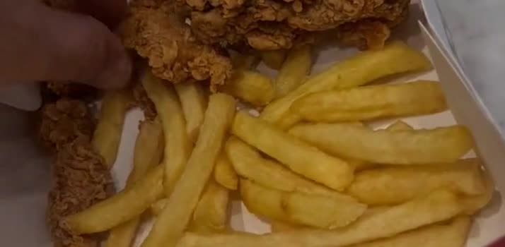 KFC Ürün Boyutu Ve Azlığı! - Şikayetvar