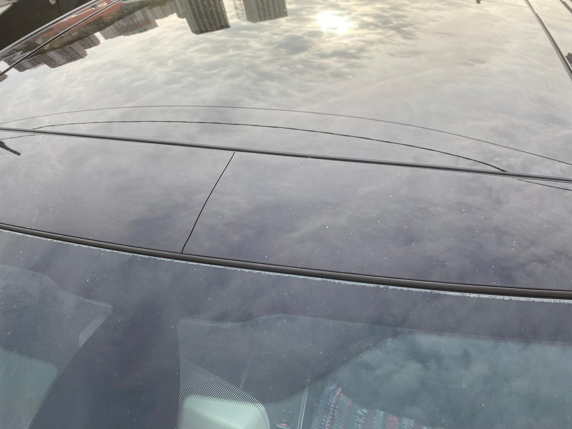 Renault Megane 4 Defective Windshield Trim - Xolvie