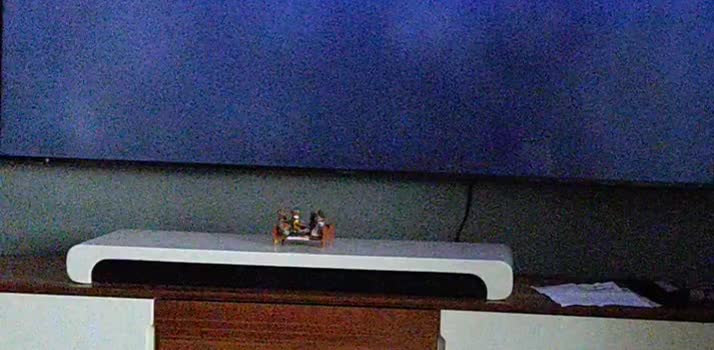 LG 86UR8100 4K TV Backlight Bleeding Issue - Xolvie