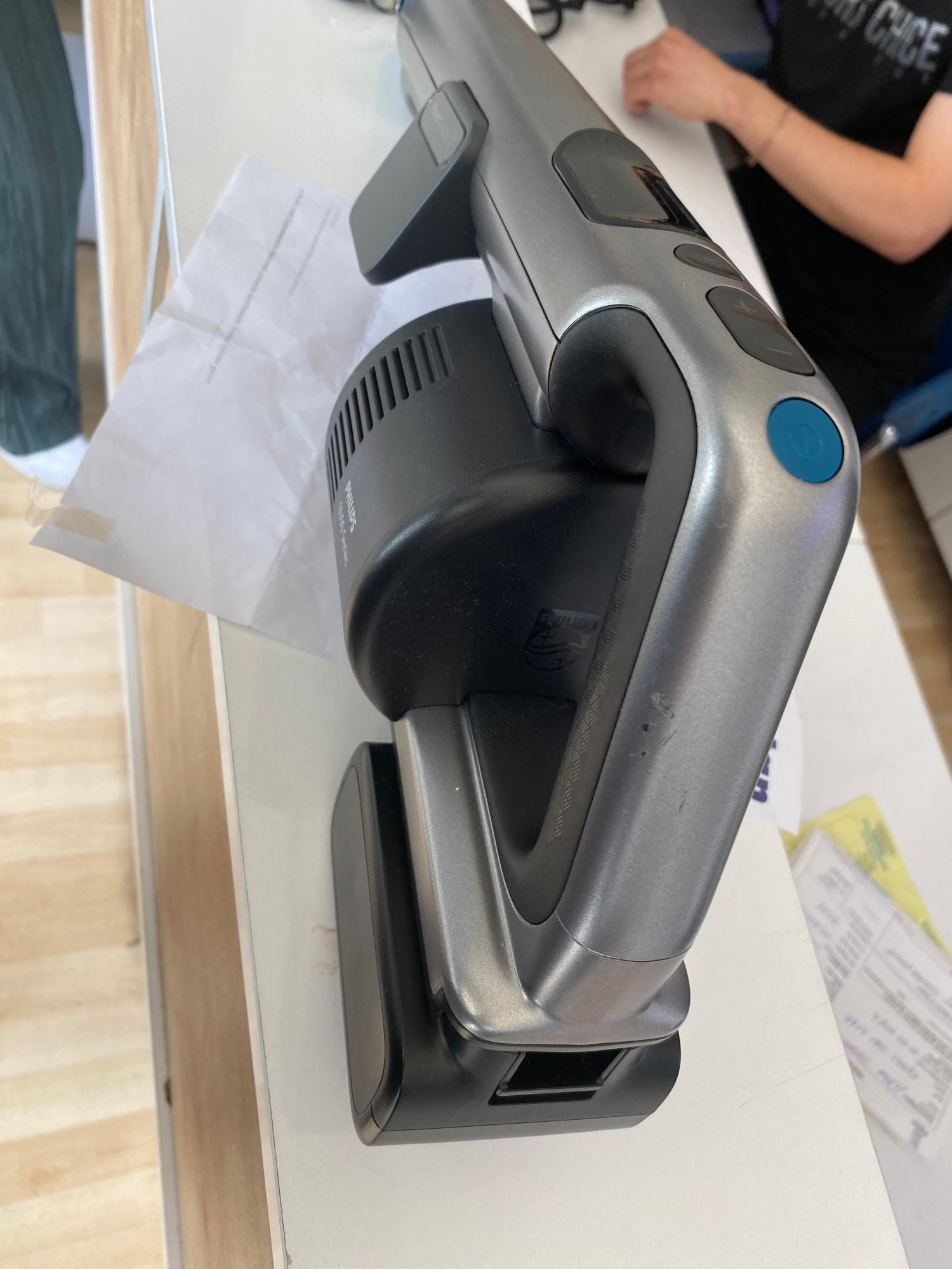 PHILIPS Ev Aletleri Philips Xc8057 Dikey Süpürge - Şikayetvar