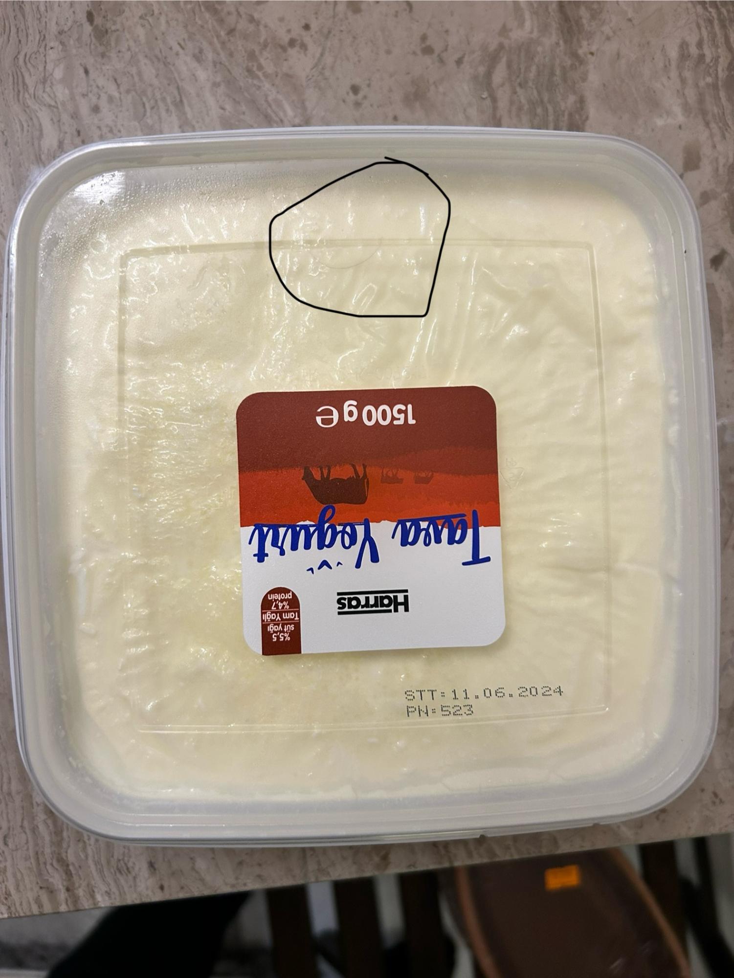 Harras Yoğurttan Kıl Çıktı - Şikayetvar