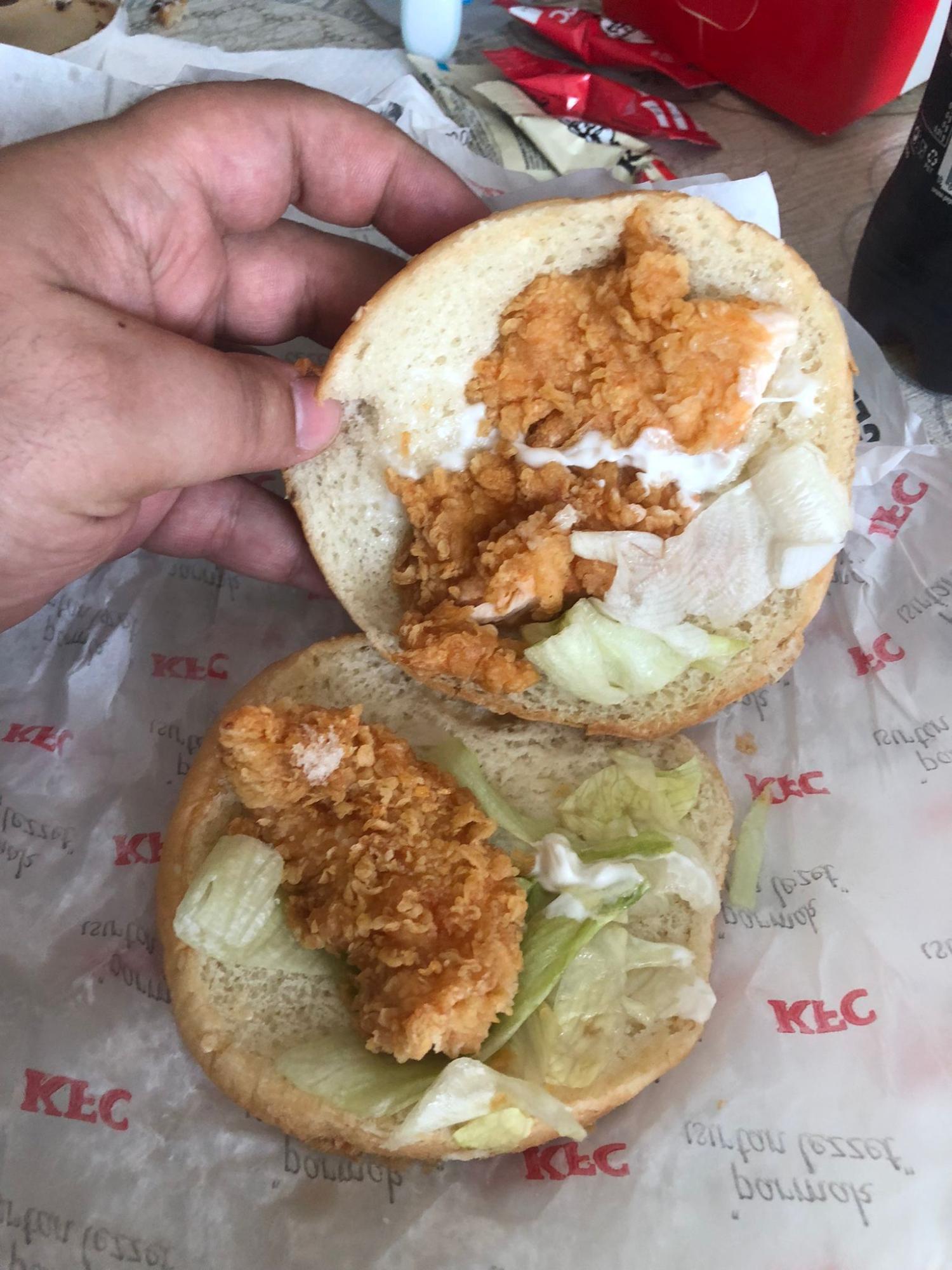 KFC Double Zinger Diye Kemiksiz Tavuklu, Cheddarsız Burger - Şikayetvar