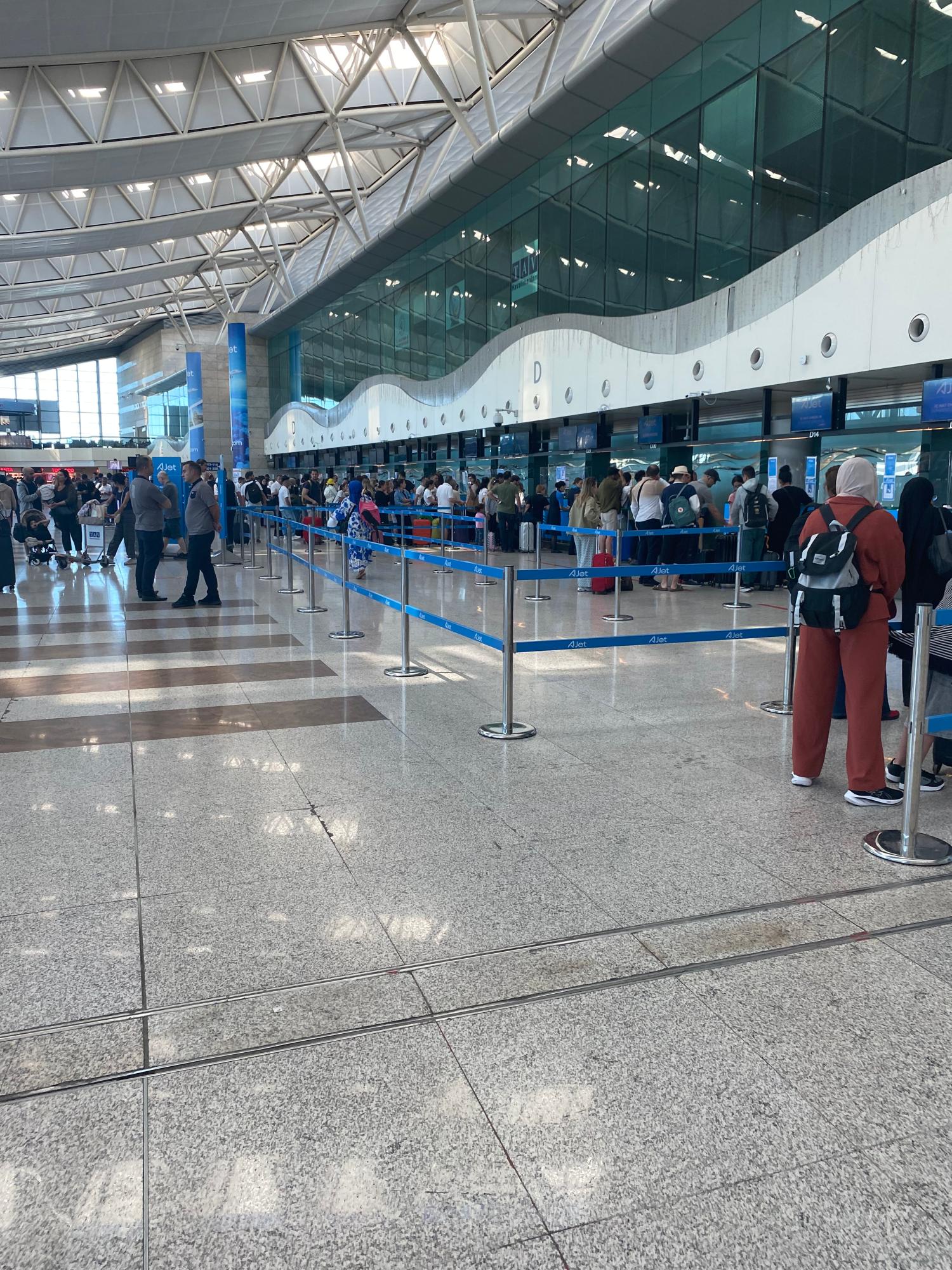 AJet AJet (Anadolu Jet) Check-in Bahanesiyle Bilet Yakmak - Şikayetvar
