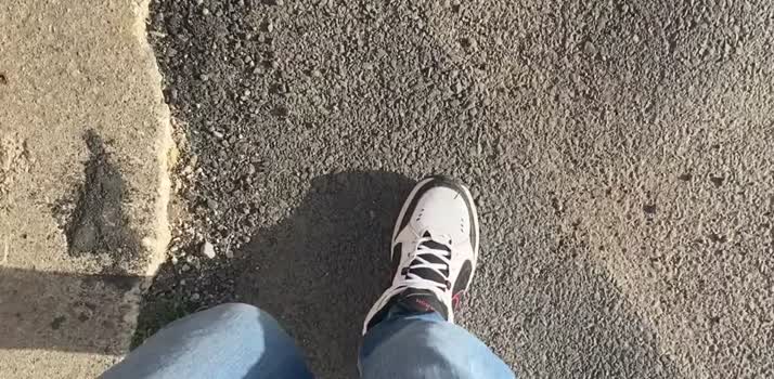 Nike Air Monarch IV Shoes Falling Apart After 5 Wears - Xolvie