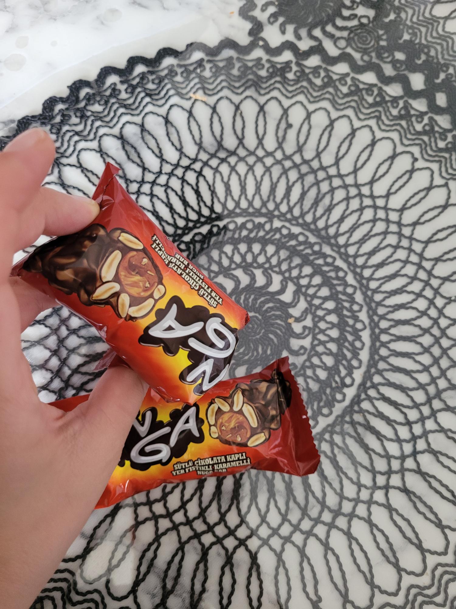 Çözüldü: Eti Gıda Eti Canga Sutlu Çikolata Yer Fıstıklı Karamelli Nuga ...