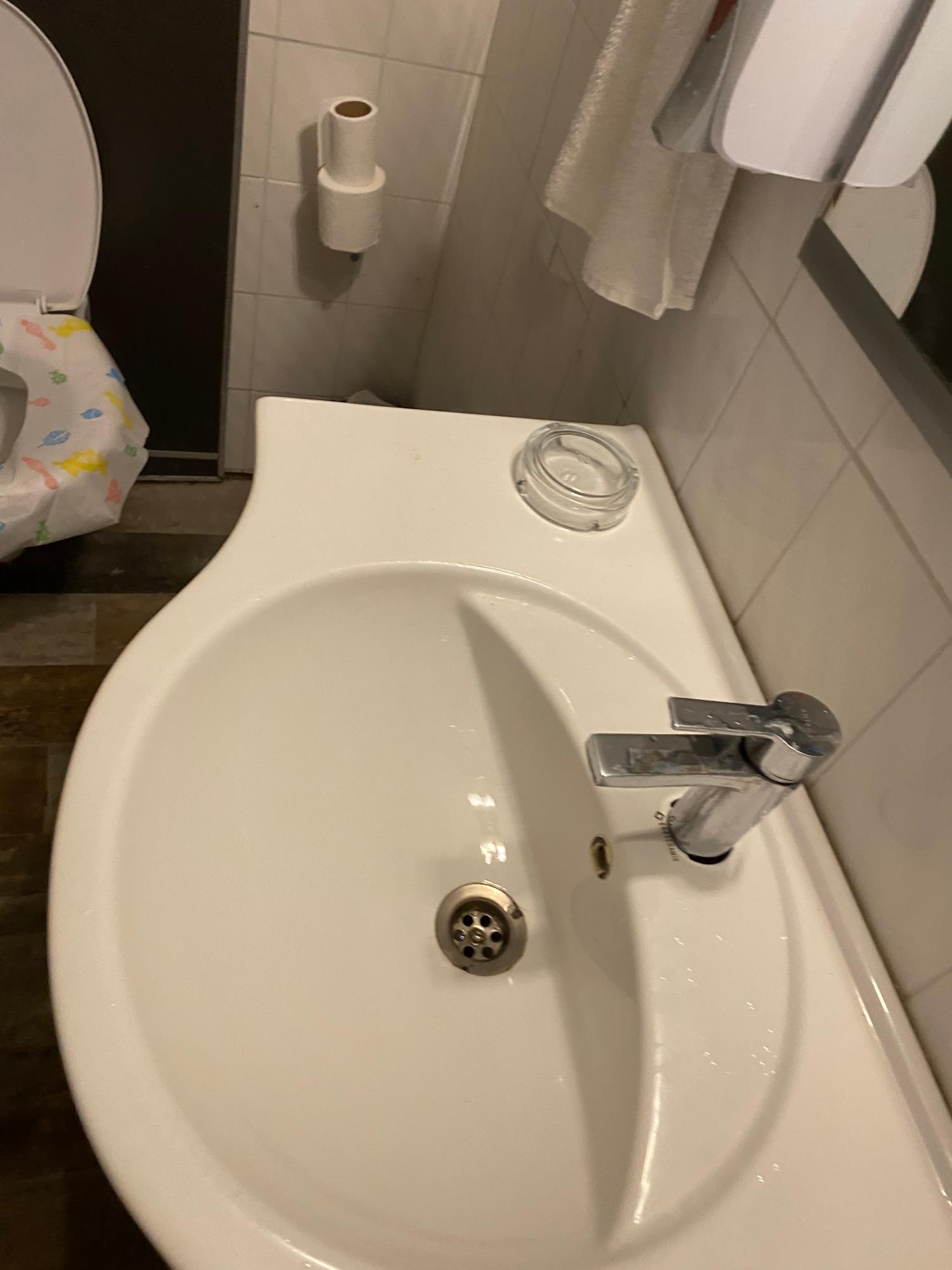 Etstur Afytos Park Ören 25 Bin TL'lik Tatilde Buz Gibi Su İle Duş ...