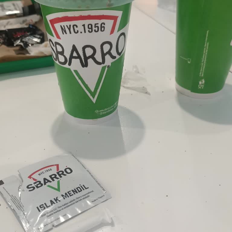Sbarro Bilerek Yanlış Bardak Kullanımı - Şikayetvar