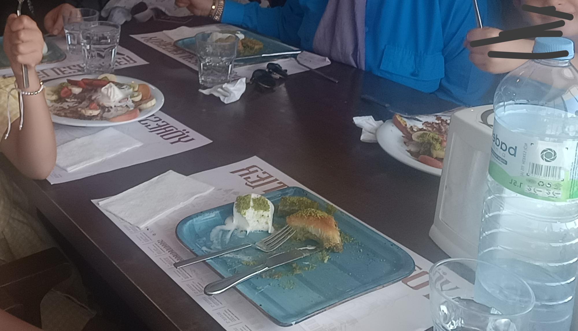 Akdo Pastaneleri Kahramanmaraş Saray Akdo Kasiyerin Saygısızlığı - Şikayetvar