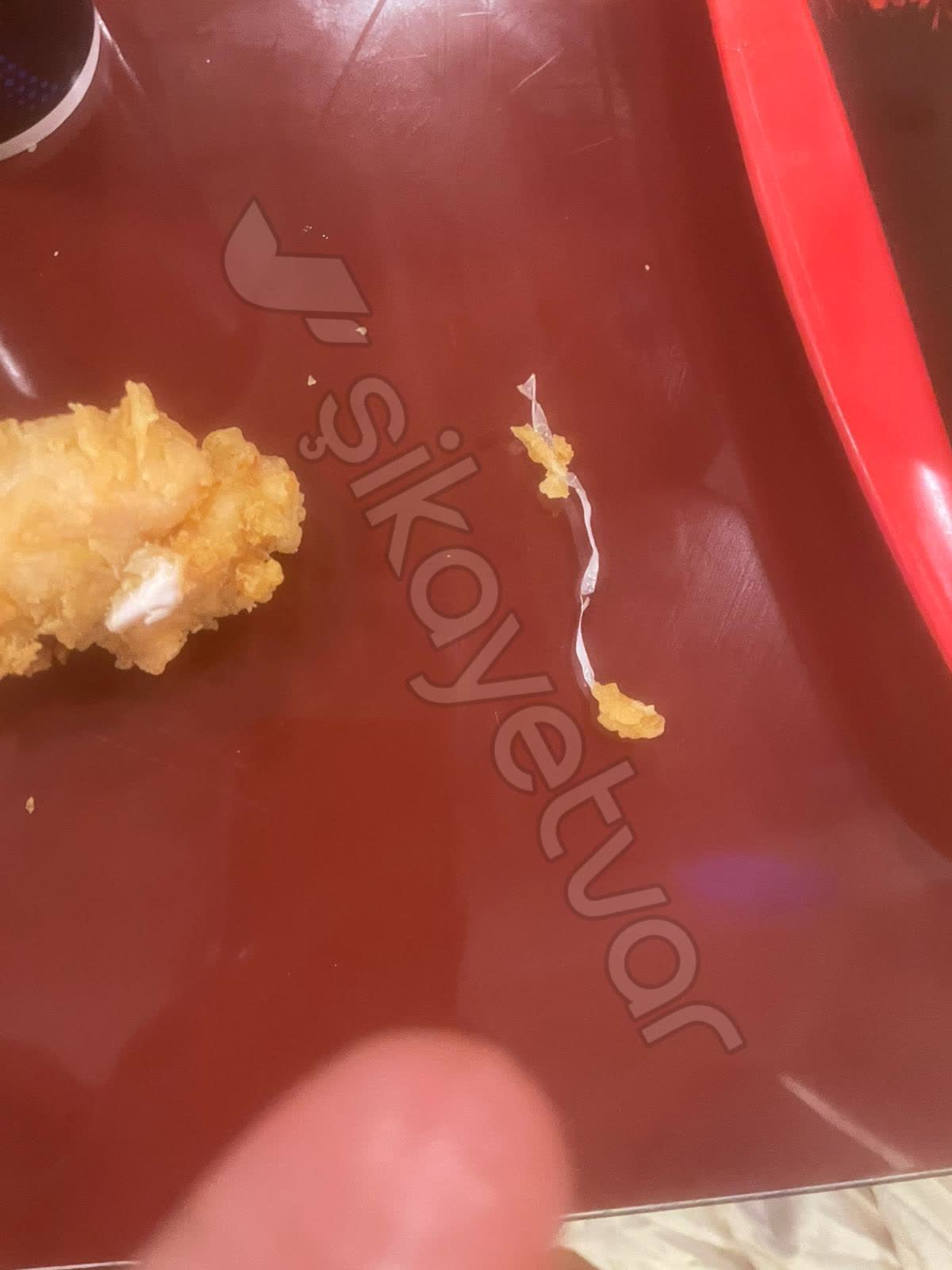 Kajun Restaurant Kajun Burger Hamburgerde Plastik Parçası - Şikayetvar