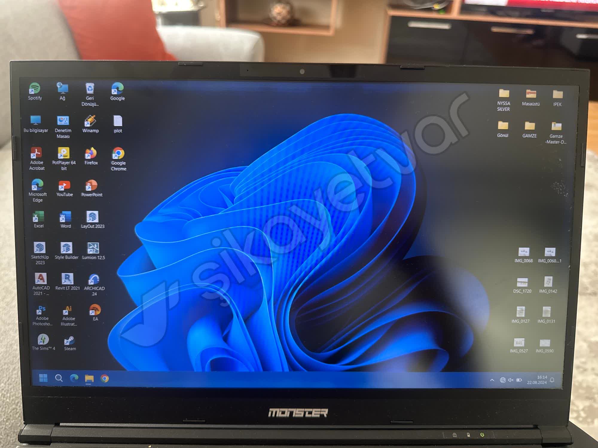 Monster Notebook Monster Bilgisayar Ekran Sorunu - Şikayetvar