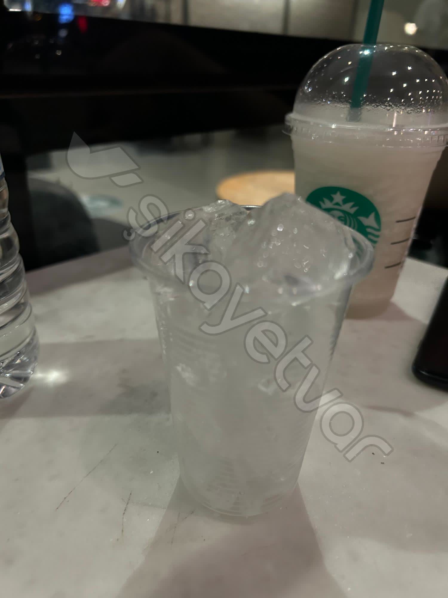 Edirne Margi Starbucks Şubesinde Buzlu Bardak Sorunu - Şikayetvar