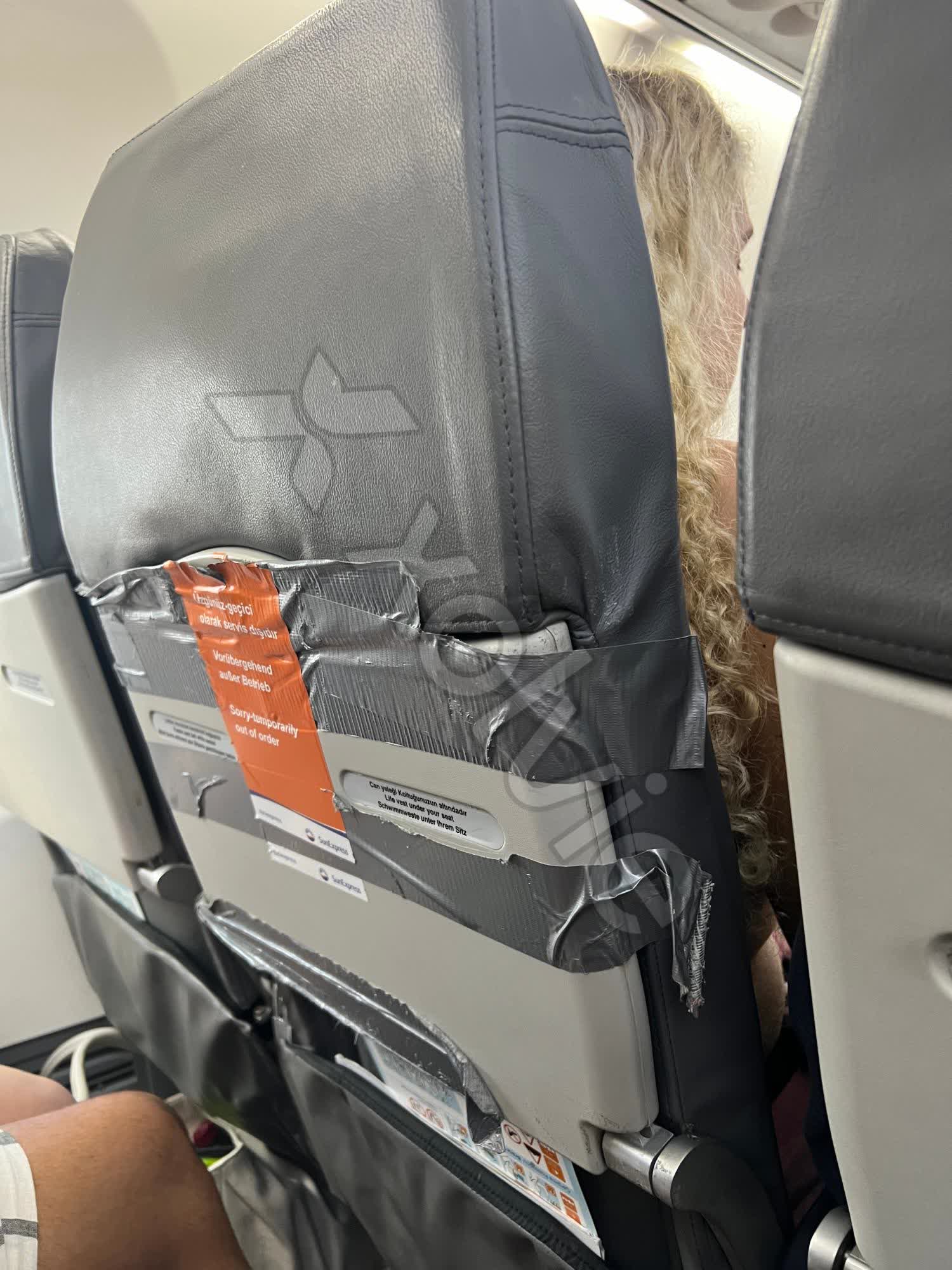 SunExpress Airlines SunExpress Airlines Flight Had Broken Seats and ...