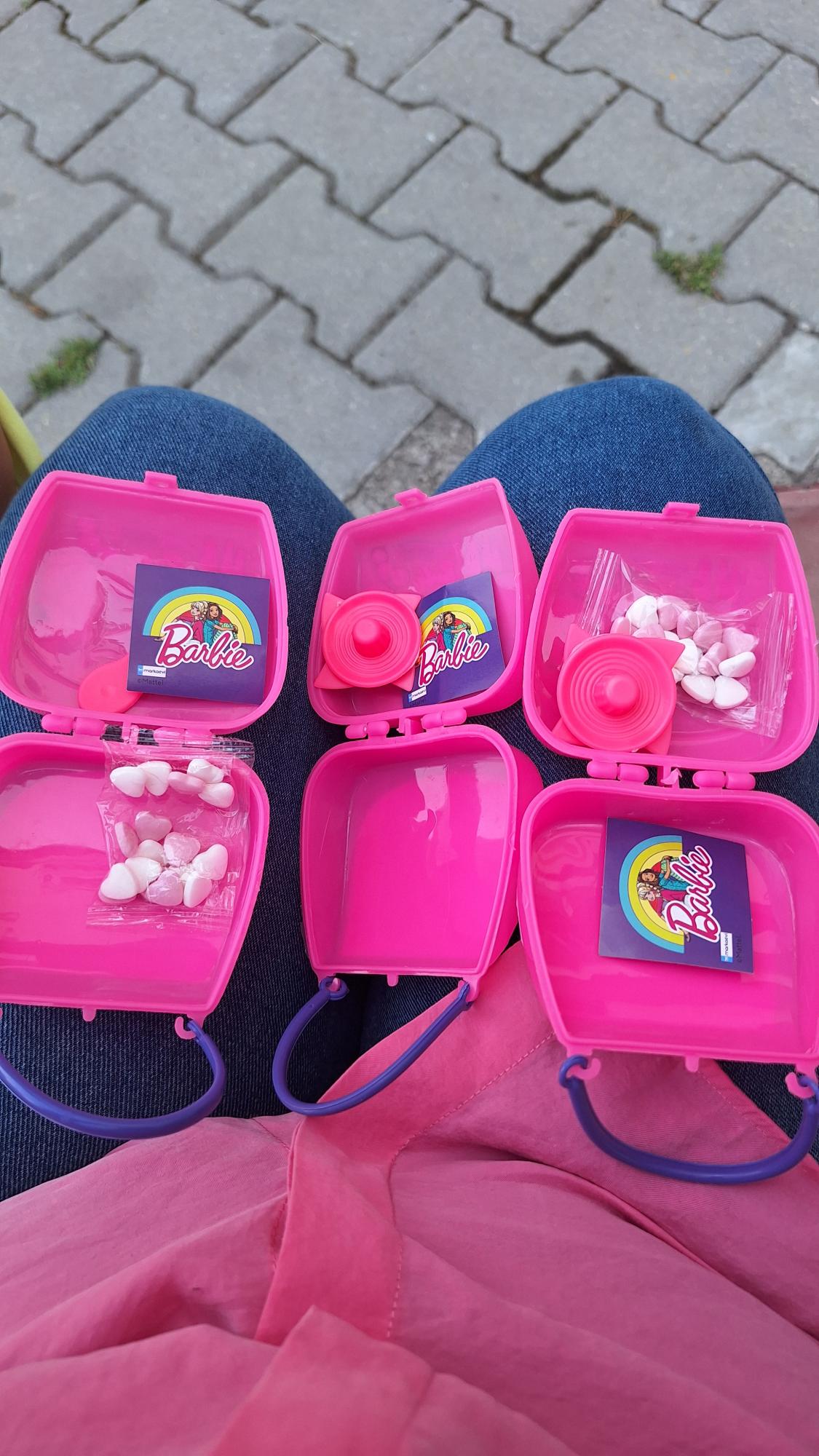 Barbie Fashion Bag Missing Candy Left My Child Disappointed and Upset ...