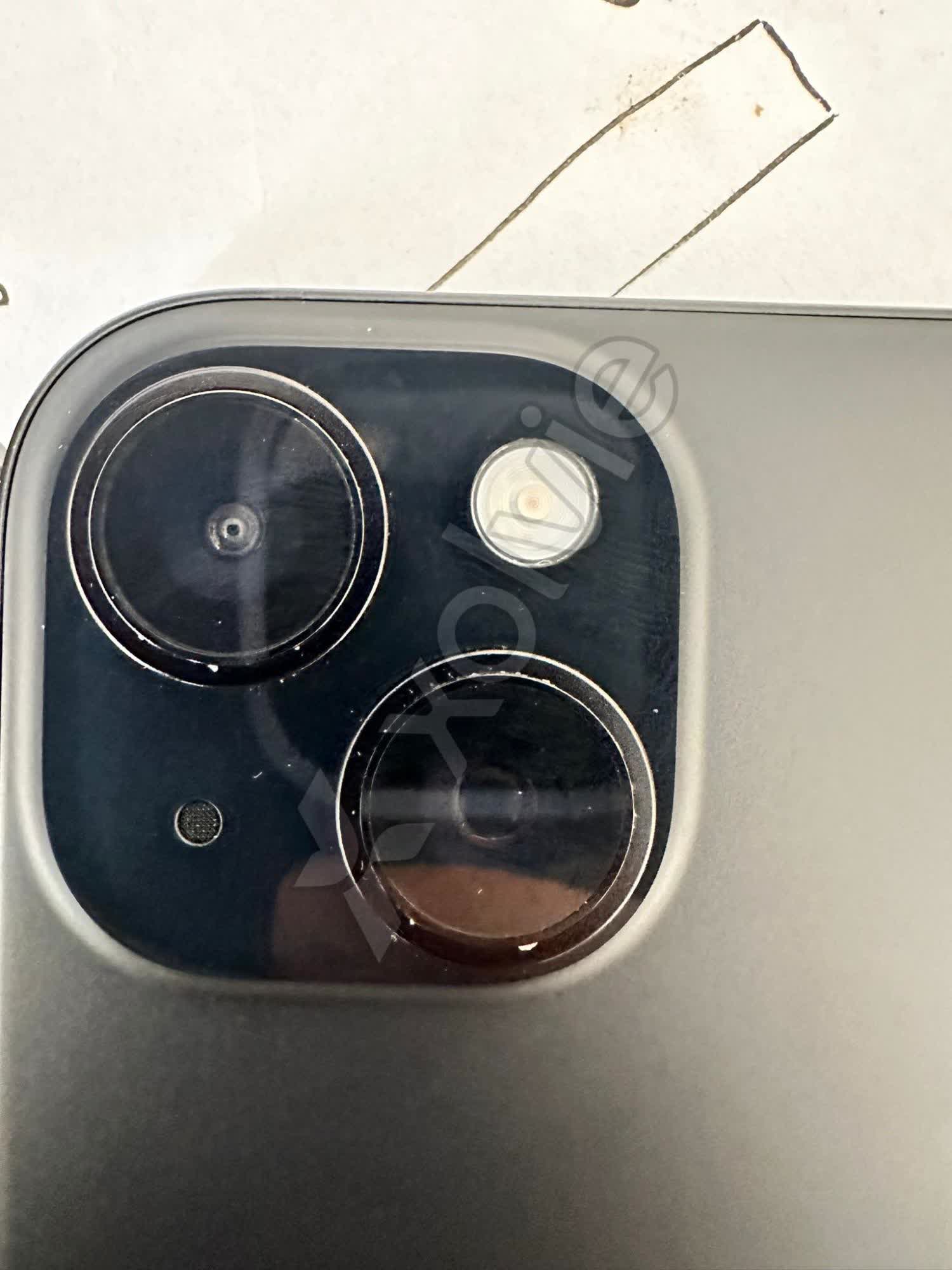 Apple Apple iPhone 15 Paint Peeling Near Rear Camera After Only 2 ...