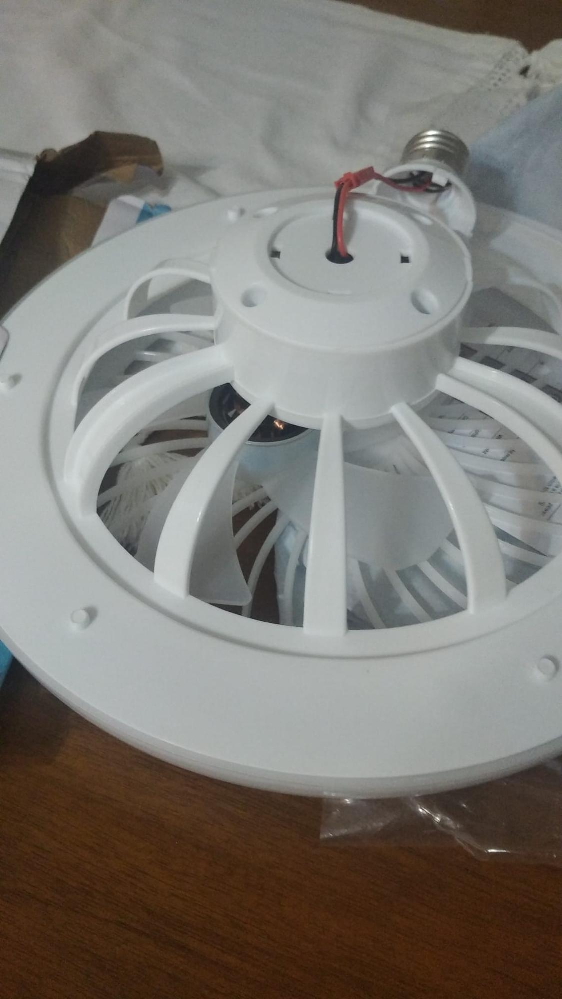 AliExpress Recibí una lámpara ventilador rota de AliExpress: Sin ...