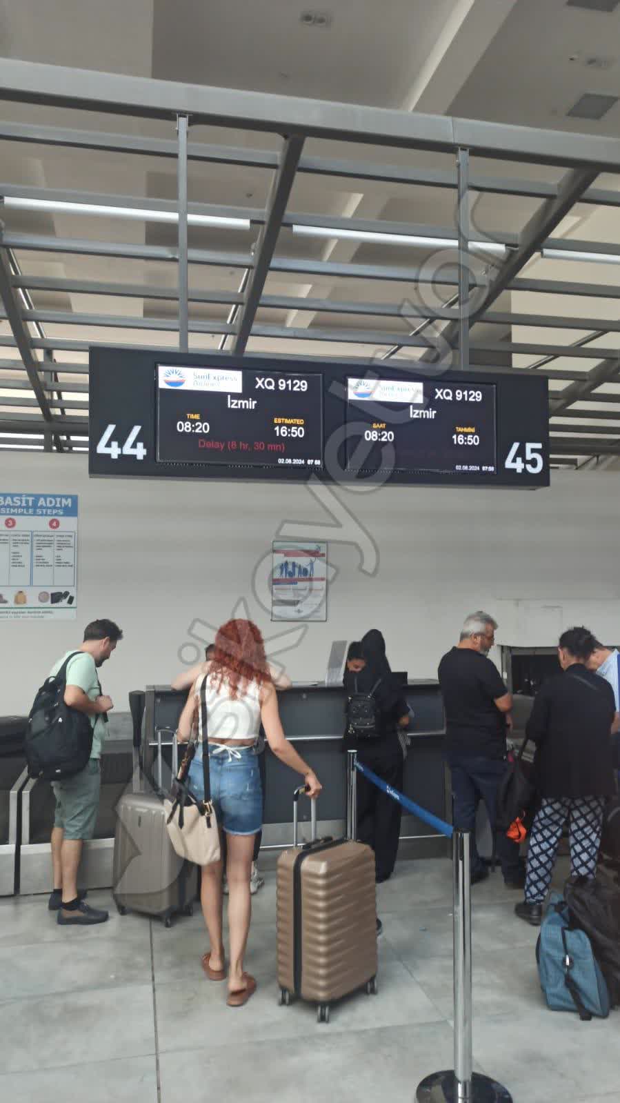 Sunexpress Vuelo Retrasado 10 Horas y Falta de Información - Xolvie