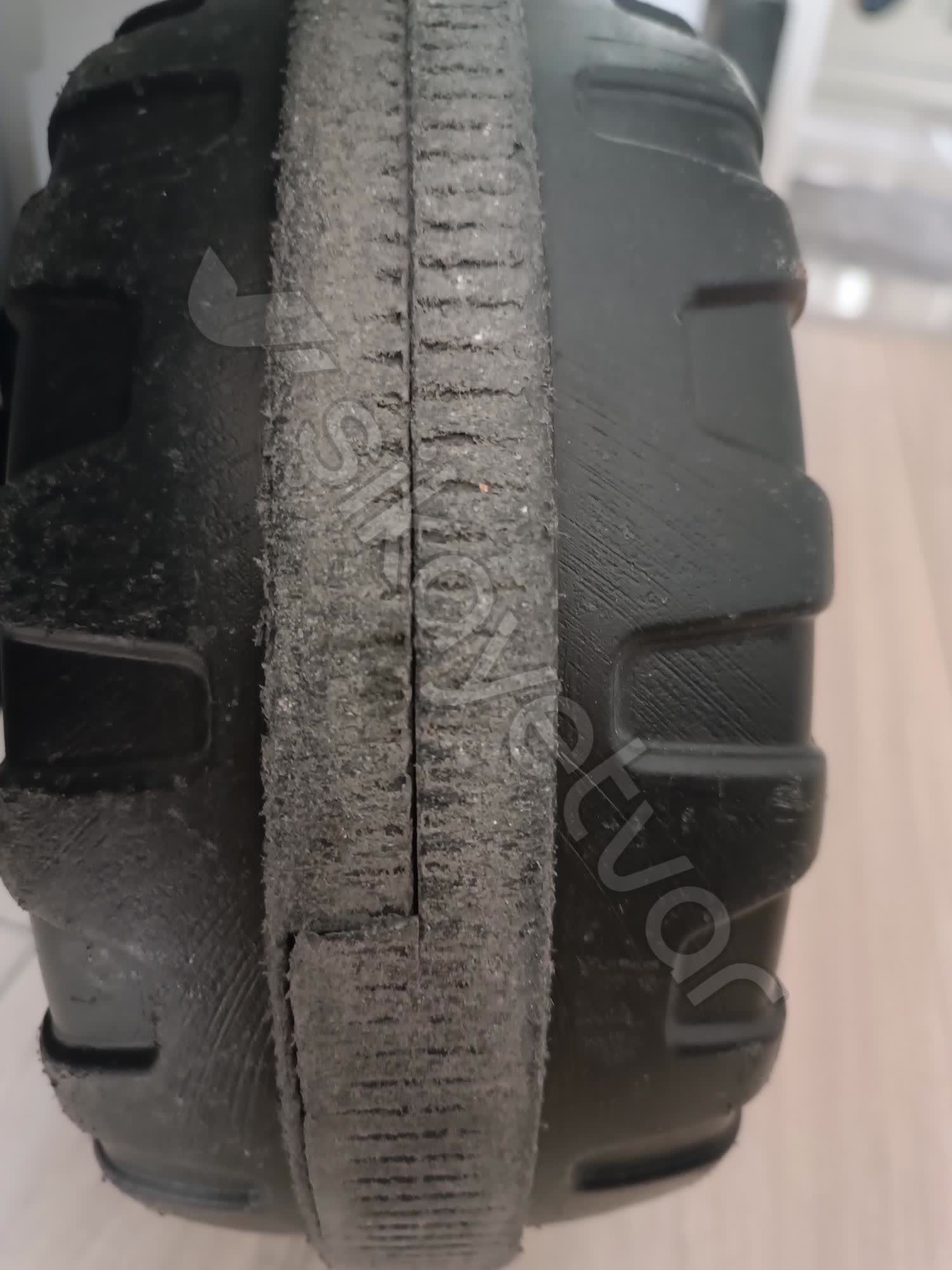 Dolu Toy Factory Dolu/Sahara Akülü Araba Tekerlek Çatlaması. - Şikayetvar