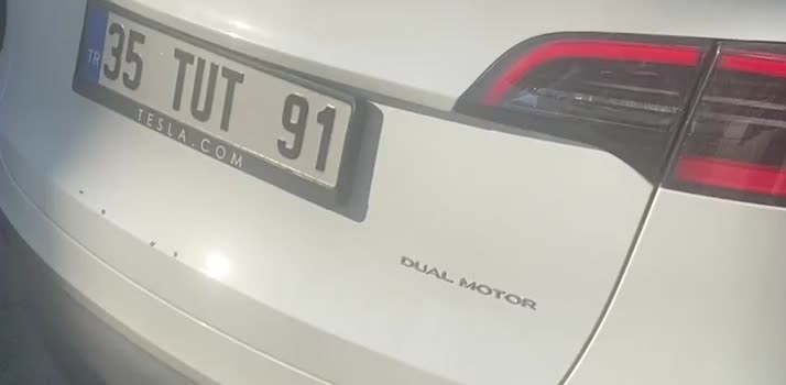 Tesla Model Y Tavan Camı Çatlağı Ve Garanti Sorunu - Şikayetvar