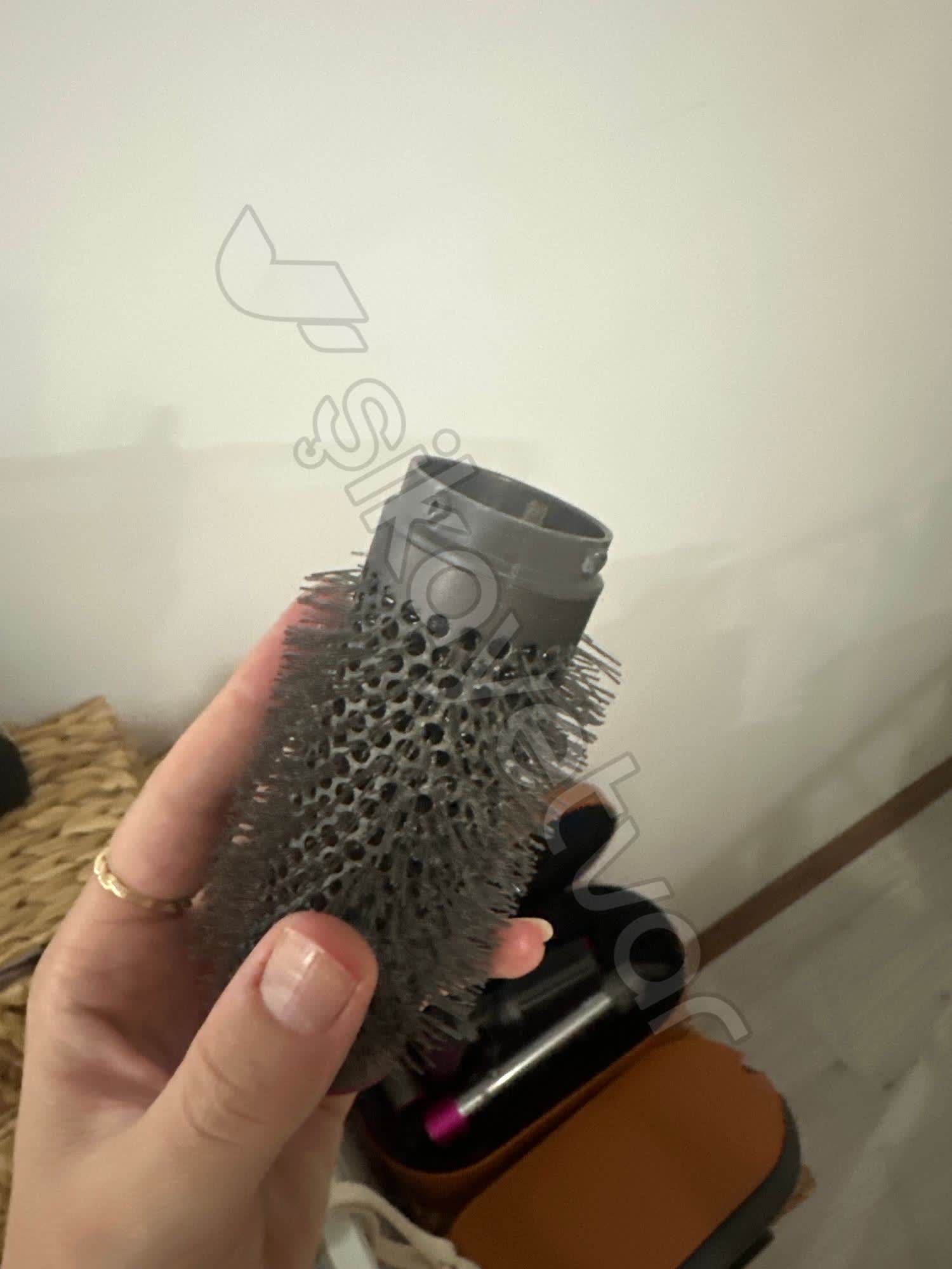 Dyson Dyson Airwrap Fön Başlığının Kullanırken Sürekli Yerinden Çıkması ...