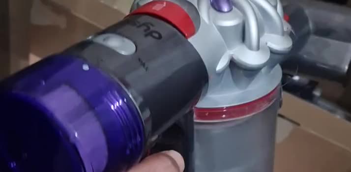 Dyson V8 Süpürge Max Modda Kesik Çalışma Sorunu - Şikayetvar