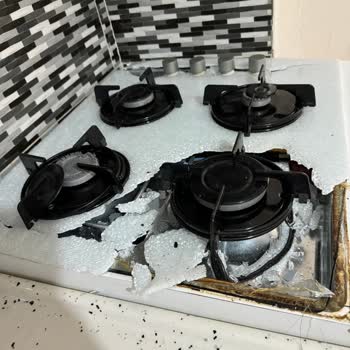 Esty Built-In Stove Glass Exploded with Pot on Top - Xolvie