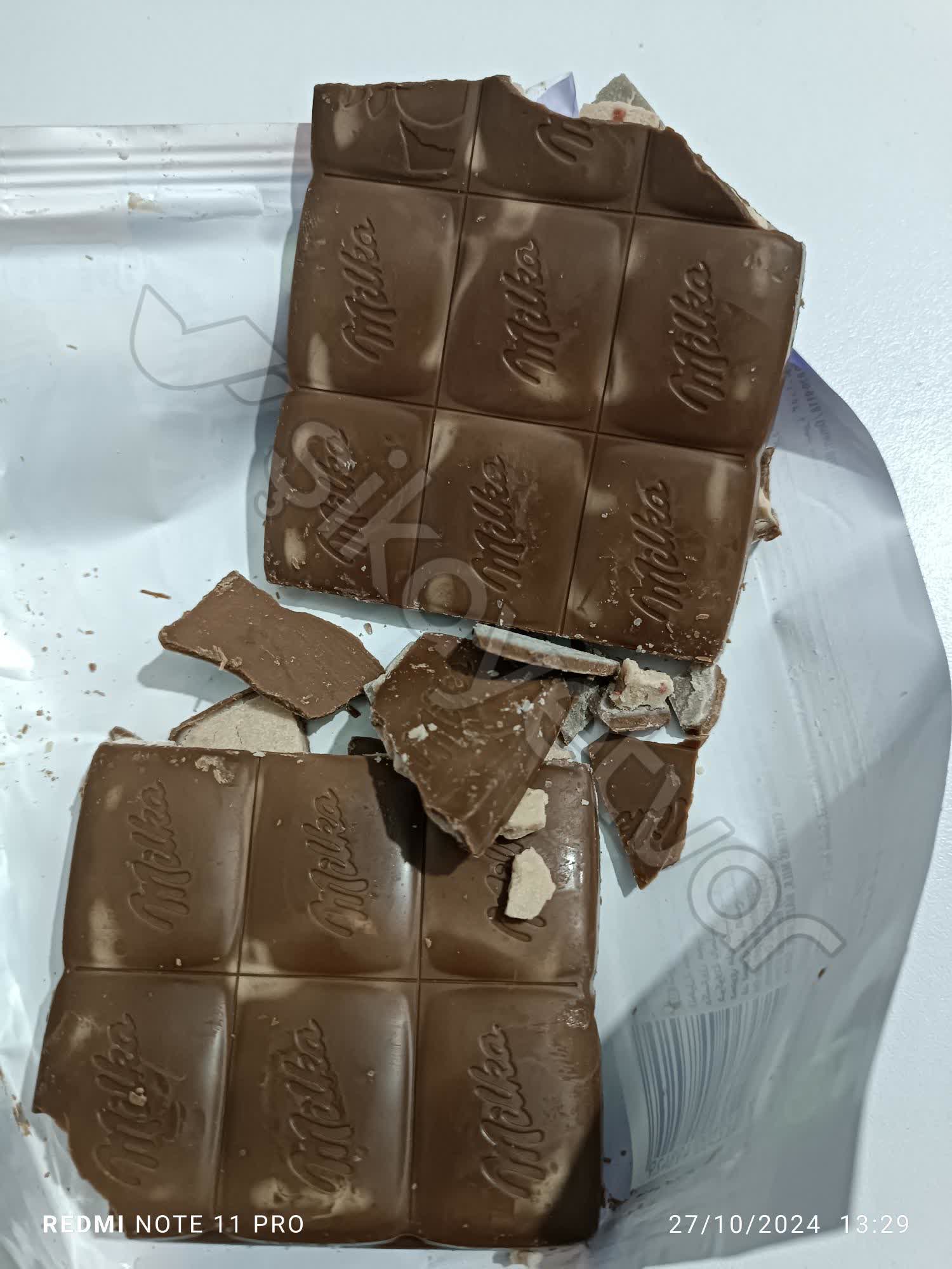 Milka Strawberry Chocolate Discolored and Spoiled - Xolvie
