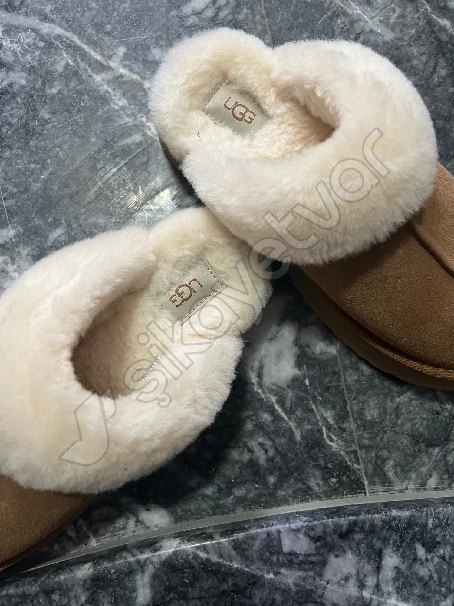 UGG Slippers Won't Stay On – Manufacturing Flaw Makes Them Unwearable ...