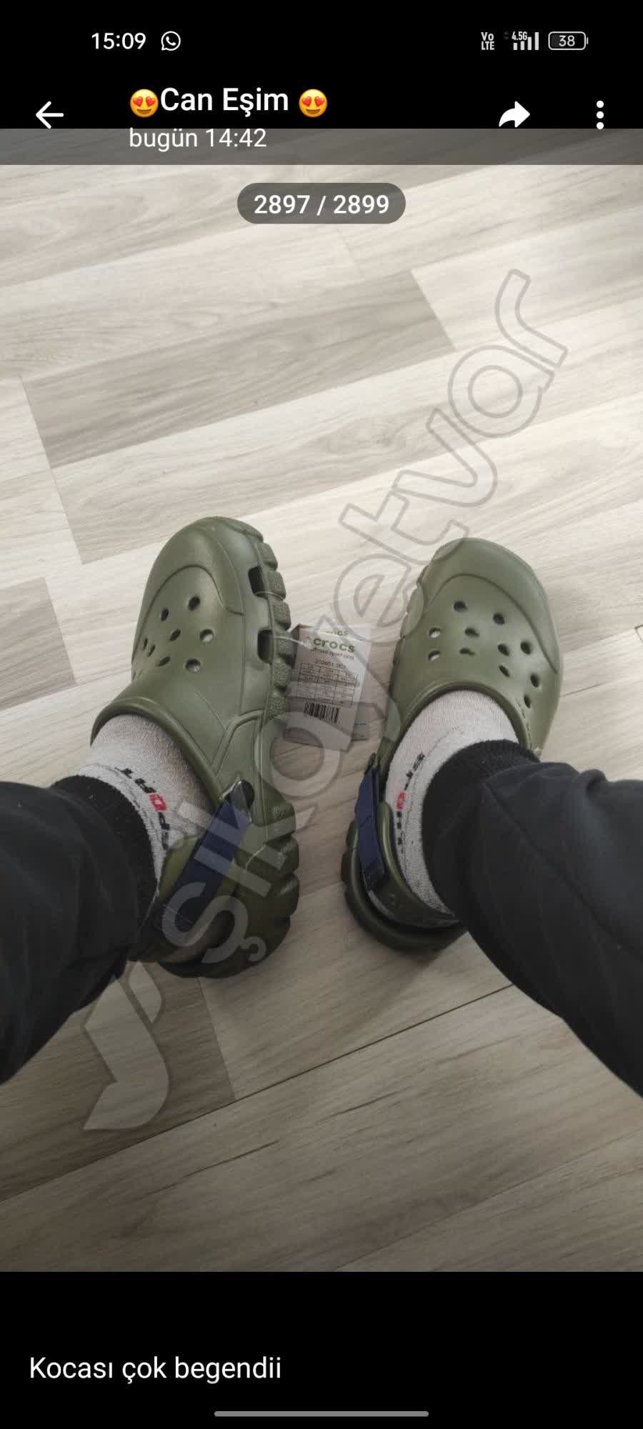 Crocs Crocs Sent Wrong Color and Delayed Delivery Despite Payment ...