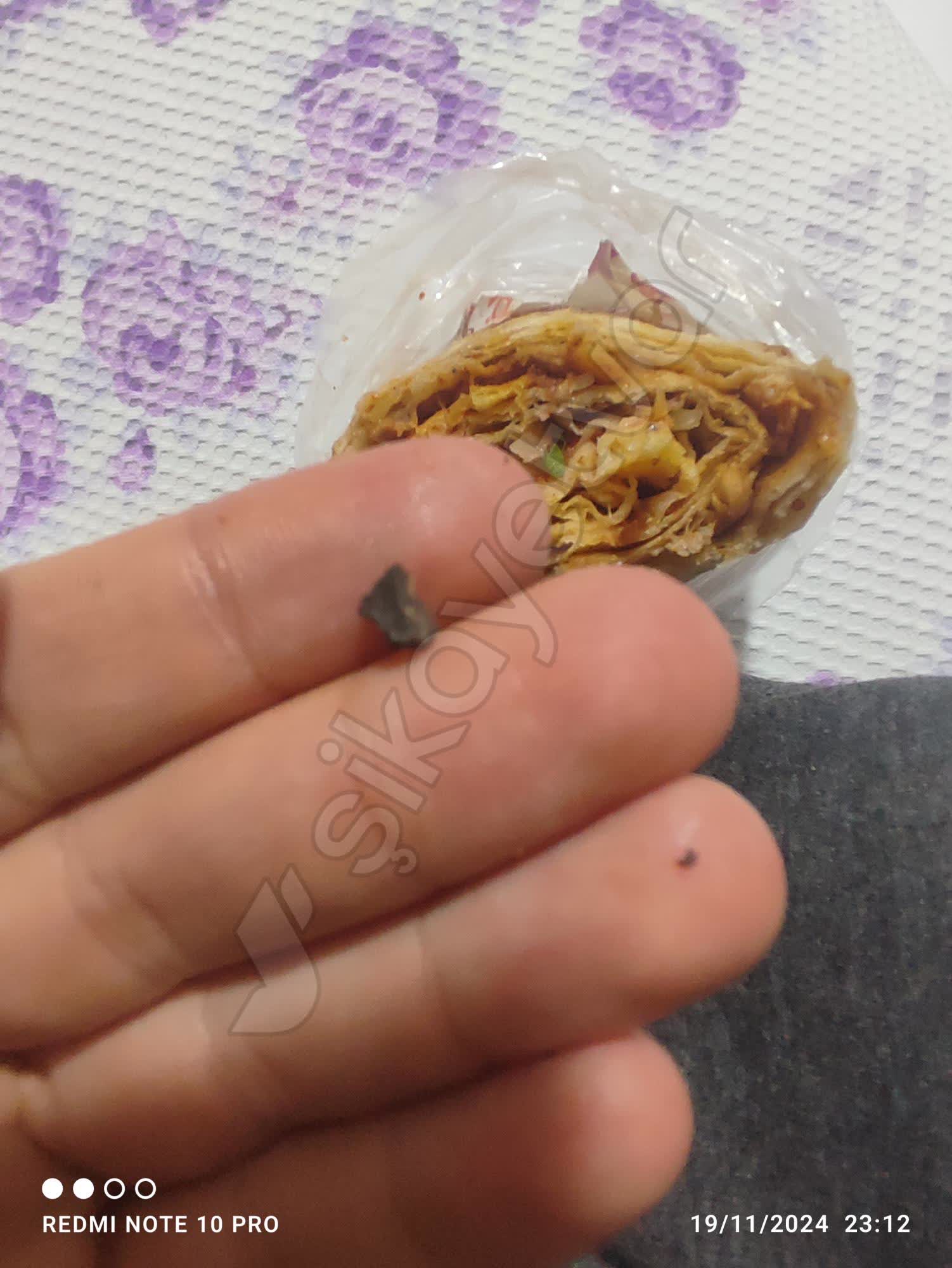 SD Döner Dönerde Taş Şoku: Dişim Kırılıyordu! - Şikayetvar